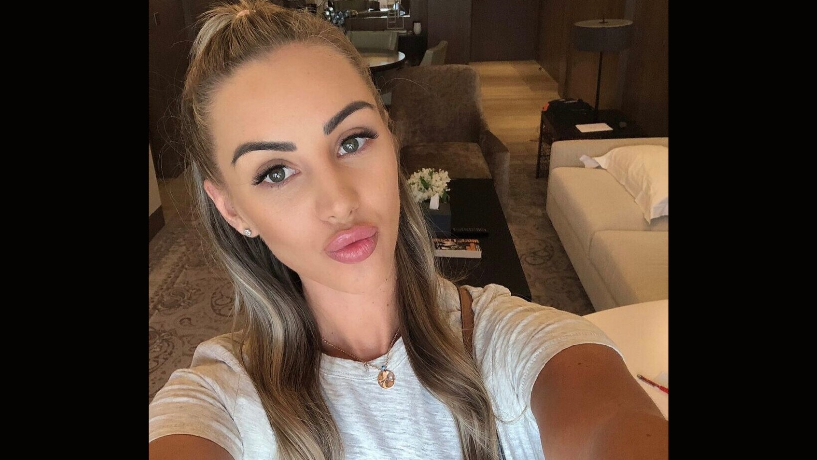 MotoGP: Courtney Renniers, ecco la bella fidanzata di Brad Binder ...