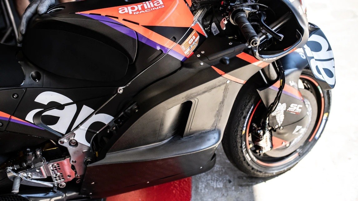 MotoGP, Aprilia queen of testing: the new components seen at Barcelona