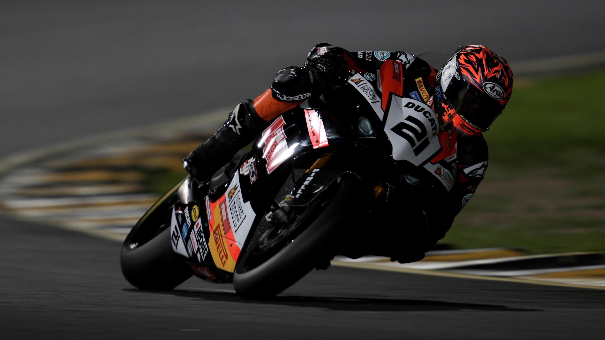 ASBK: Josh Waters trionfa nella “Racing Night” australiana