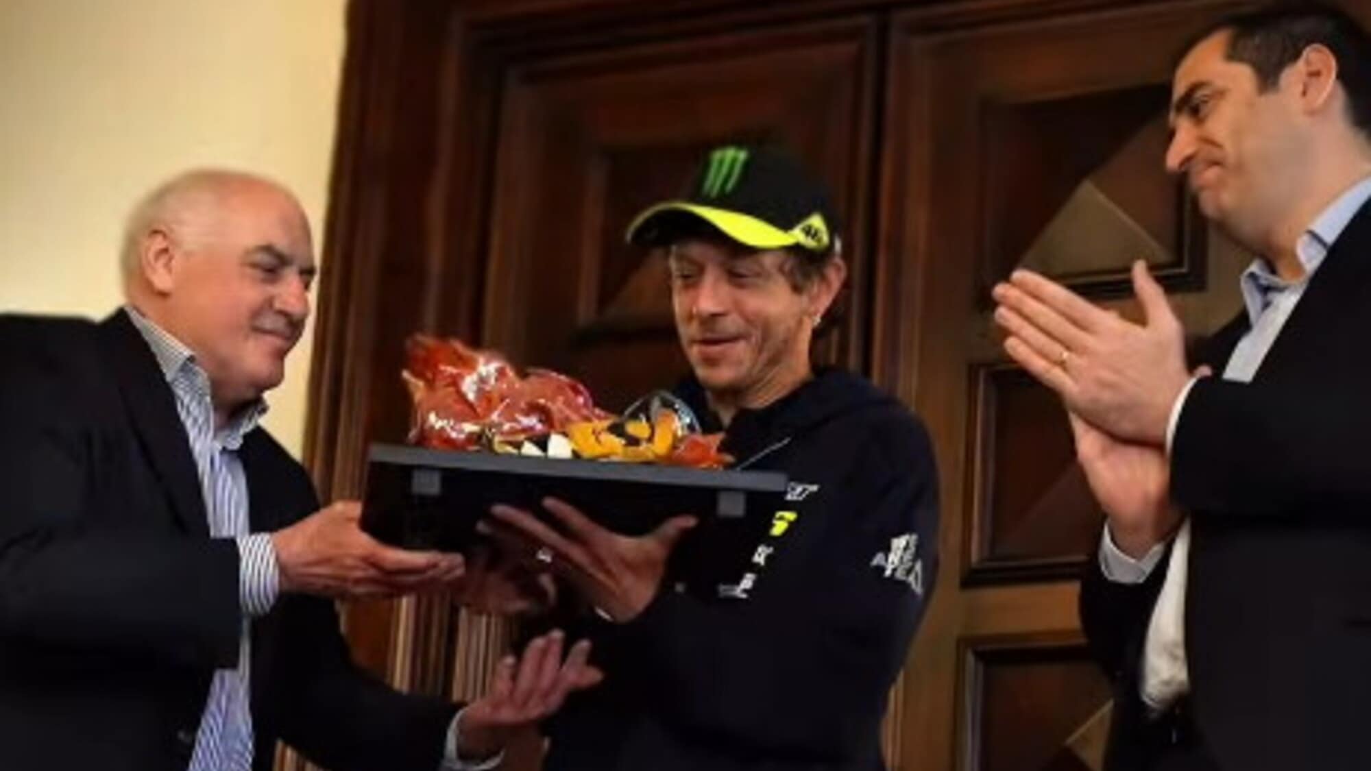 Valentino Rossi riceve il Trofeo Bandini: “Imola è un posto speciale”