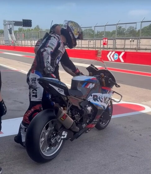 SBK, Danilo Petrucci torna in sella: BMW si prepara a Donington ...