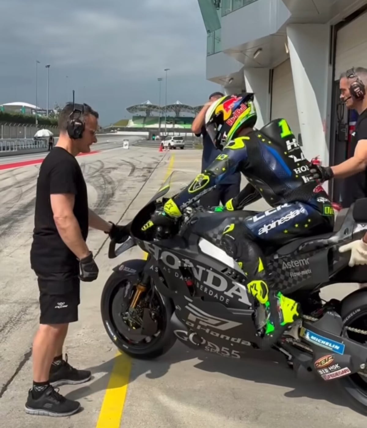 MotoGP, via ai test Shakedown a Sepang: le prime foto | Motosprint